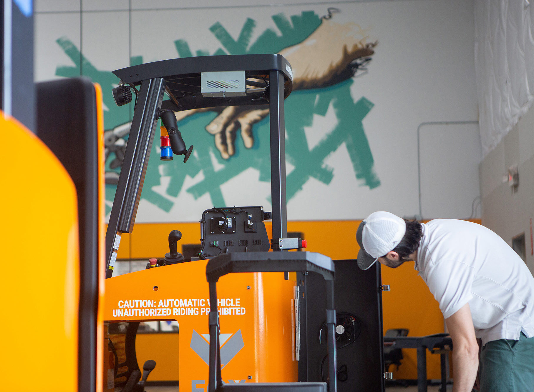 Marin Tchakarov Discusses Warehouse Dock Automation with The New Warehouse Podcast